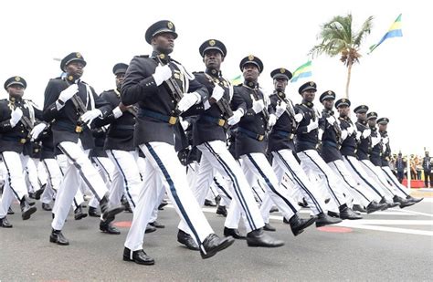 Défense le Gabon recrute 100 élèves officiers de police scientifique