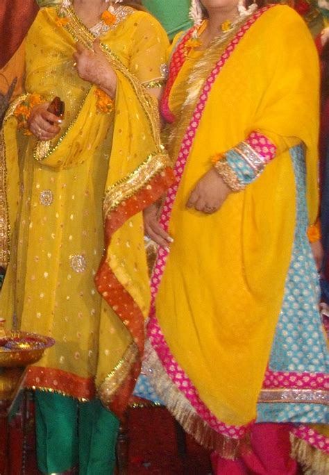Fashion Tips Box Mehndi Mayon Party Dresses 2011 For Girls