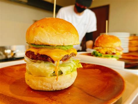 Suzuka Kanko 鈴鹿市観光協会公式 on Twitter R café BURGER 三重県初レーシング