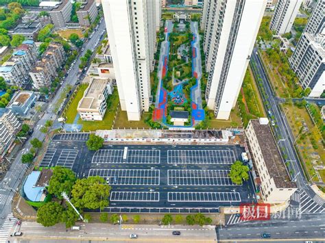 武汉汉阳一社区将老旧仓库改成停车场，新增200余车位玉龙玫瑰居民