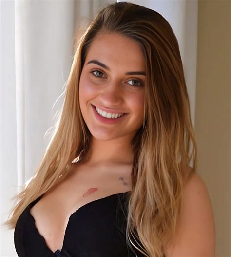 Sera Ryder Actress Age Wiki Bio Photos Videos Net Worth And More