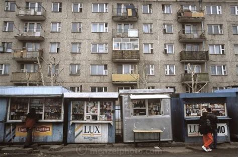 Фото 1990 ээд оны Улаанбаатар хот АНУ ын гэрэл зурагчны дуранд Өглөө мн