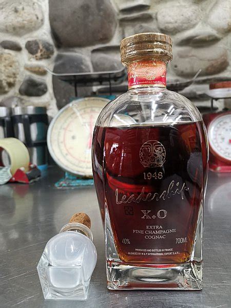 統領 水晶瓶 P9品酒網
