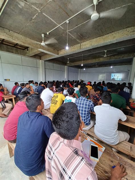 පොල්හුන්නාව සිහ ශක්ති යෞවන සමාජයේ තරුණ තරුණියන් විසින් අම්බලන්ගොඩ යෞවන සමාජ ප්‍රාදේශීය