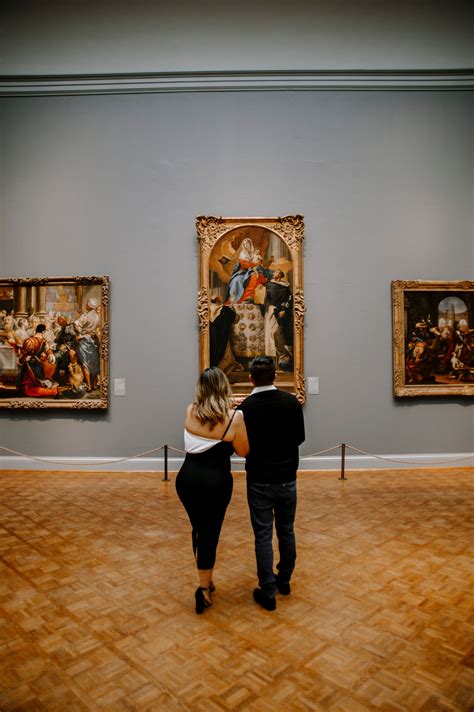 A Romantic And Timeless Engagement At The Art Institute Of Chicago