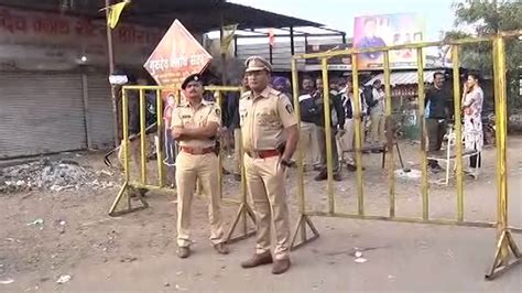 अंतरवली सराटीत कडेकोट बंदोबस्त वाहतूक वळवली मोर्चा मुंबईकडे