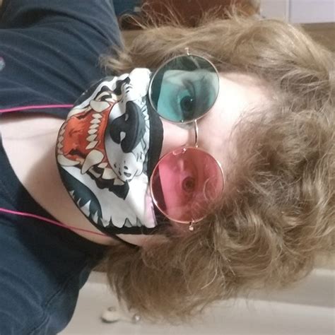 Green And Pink Round Sunglasses Noodle Punk Rock Gorillaz Trip Hop