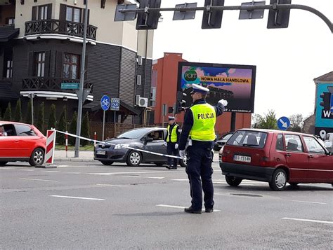 Jak się zachować gdy policjant kieruje ruchem Aktualności KMP
