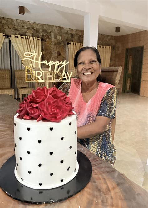 Kasun මගෙ අම්මා මට මානෙල් මලක් වගේ මගෙත් ආයු ලැබ මටත් වඩා කල් නුබ ජීවත් වේවා මගේ අම්මාට සුබ