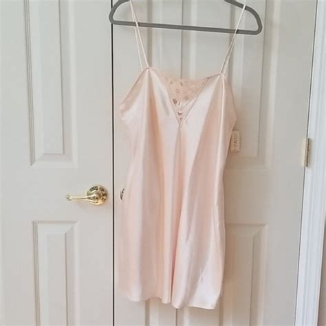 Laura Adams Intimates And Sleepwear Cream Nightie Poshmark