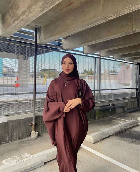 Pin By Agnes Sales On Muslimah Modest Fashion Outfits Hijab Fashion