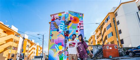 Zosen Bandido Mina Hamada Mit Ultra Farbgewaltigen Mural In Mexiko