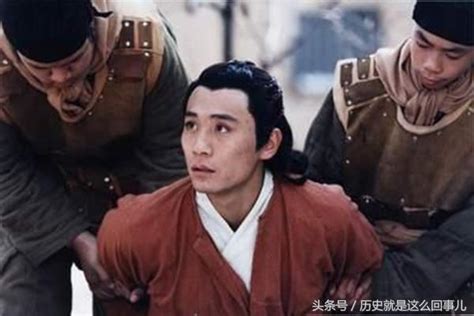 荊軻刺殺秦王秦王為何三次拔劍都沒拔出來考古學家給了答案 每日頭條