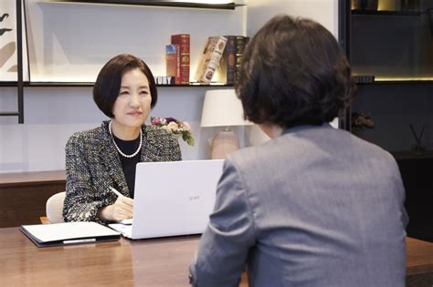 혼인 건수 역대 최저치결혼정보회사 듀오 자녀 결혼 위한 상담 서비스 진행