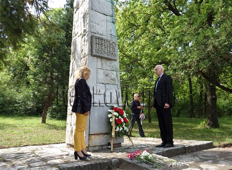 60 годишнината от смъртта на Пеньо Пенев почетоха в Димитровград