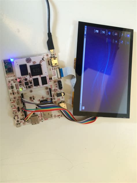 1024×600 7″ Lvds Lcd With Capacitive Touch On Pcduin3c Linksprite