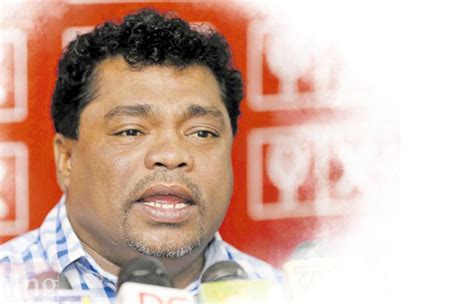 කොරෝනා වසංගතය අස්සේ සමහර දේශපාලකයෝ බොරදියේ මාළු බානවා