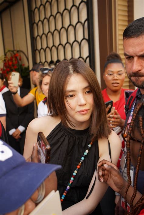 [잡담] 오늘 파리 한소희 봐 인스티즈 Instiz 드영배 카테고리