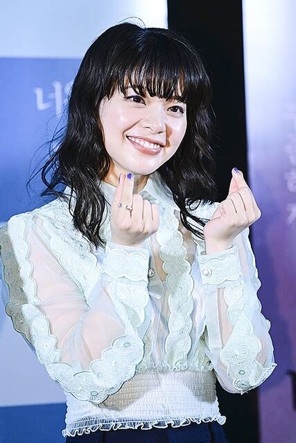 岸井ゆきのが笑顔で“指ハート”！『ケイコ 目を澄ませて』韓国公開記念イベントに出席【photo】 ライブドアニュース