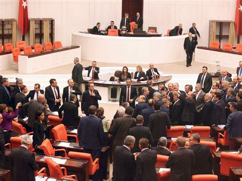 تعديلات إردوغان تحوّل البرلمان إلى حلبة مصارعة جريدة الجريدة الكويتية