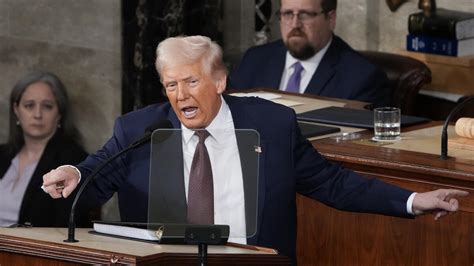 New Polls Show Trumps Average Approval Rating Iheart