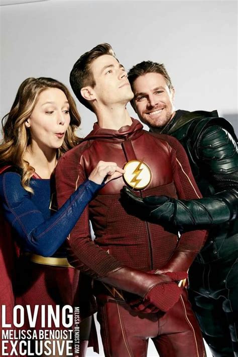Theflash Supergirl Arrow Photoshoot Supergirl And Flash