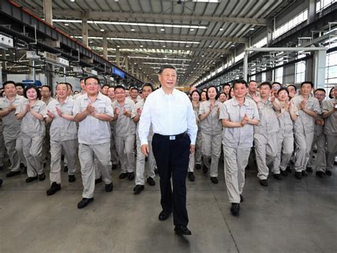 Си Цзиньпин проинспектировал город Лоян в Центральном Китае фокальная фотография Теория Китай