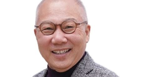 민학수의 골프 오디세이 Interview 위기의 한국 골프 ① 신두철 한국골프용품 유통연구소 소장 닭의 배를 가르는 한국 골프장이러다 다 망한다”