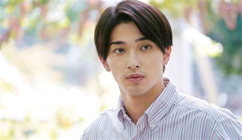 广濑铃、松坂桃李双主演！同名小说改编电影《流浪的月》探索诱拐犯和受害少女之间的善与恶 乐吃购！日本