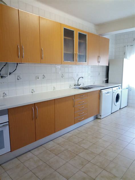 Arrendamento De Apartamento T2 Na Avenida Infante Dom Henrique 236