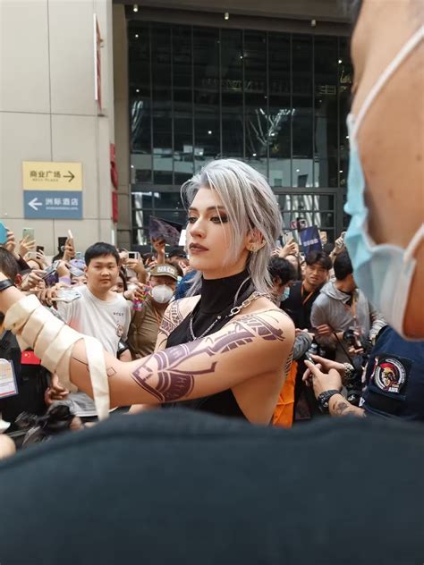 Simp Zoya On Twitter 卡琳娜 卓娅老公