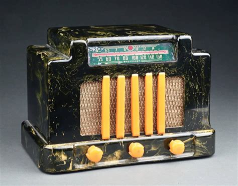 Addison Model 5 Courthouse Catalin Radio Auction