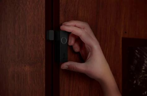 Hue Secure Contact Sensor Now Compatible With Homekit