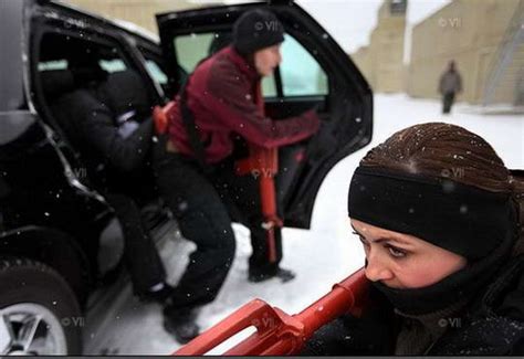 Agen Secret Service Wanita Pengawal Pribadi Hillary Clinton Wisbenbae