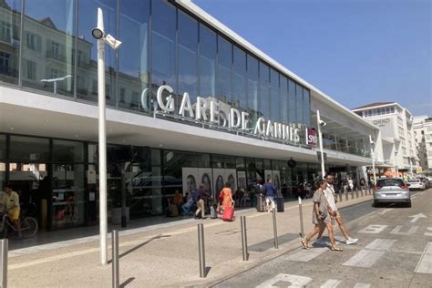 SNCF Près de Nice cet homme se masturbe dans le train devant des