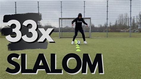 Trainiere Dribbling und Ballkontrolle am Slalom Technik Training für