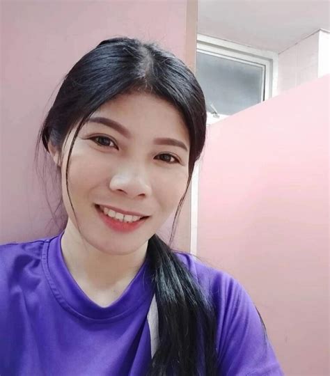 รูปโป๊ สาวอีสานโคตรน่าเย็ดเลยโม็คควยเสียวหีสวยน่าเย็ด