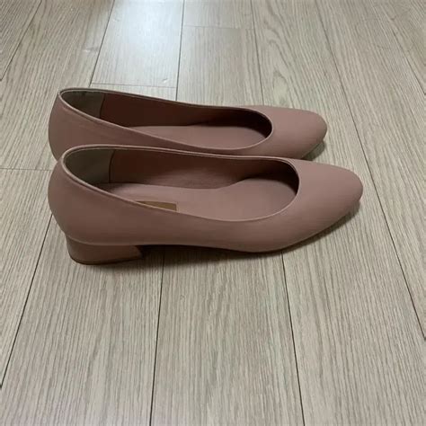 Shoes 로르니 로르니구두 핑크구두 라운드스퀘어구두 여성구두 On Bunjang Global Site