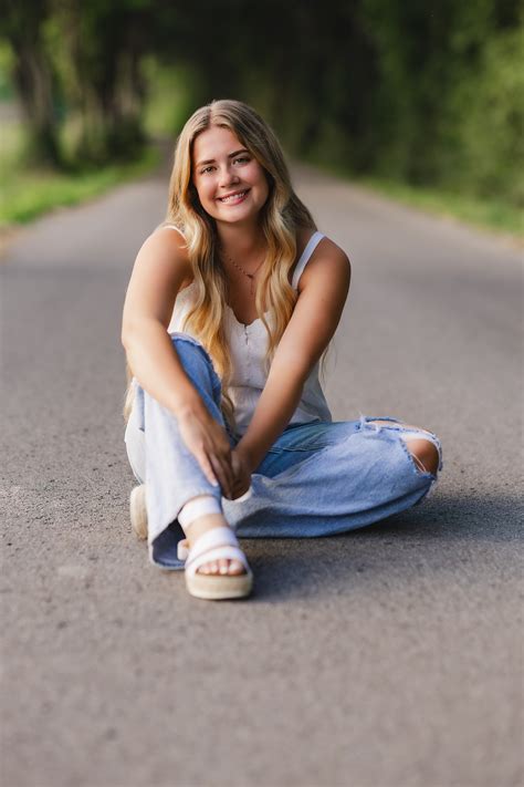 Amanda Reece Images Sister You Make That Crown Look Good