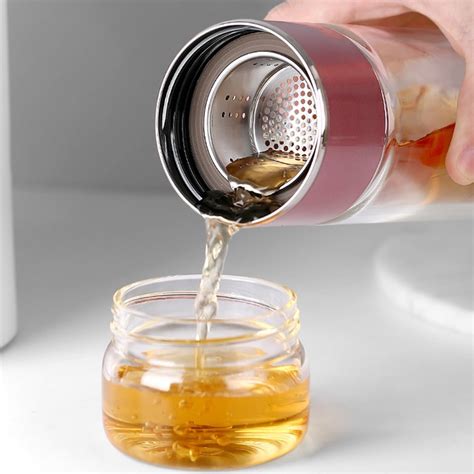 Borosilicate Glass Tea Infusing Bottle Double Layer Tea Water Cup With