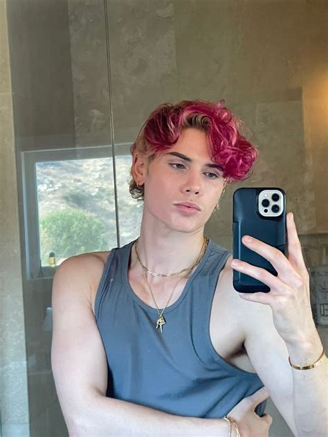 Pink Nicky 💖 Nicholaschampa Nicky Nickyandpierre