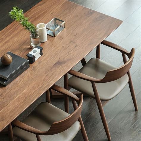 Modern Solid Wood Brown Dining Table Rectangle Shape Dining Table With
