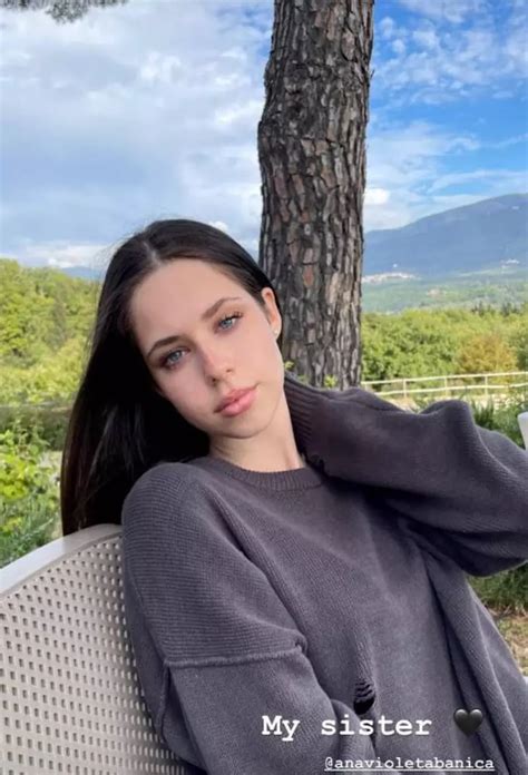 Radu Ștefan Bănică Imagine Surprinzătoare Cu Sora Lui Violeta Elle Ro