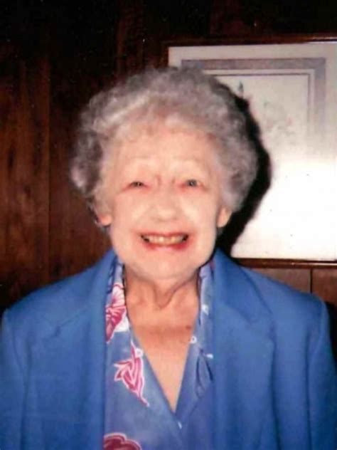 Dorothy Elizabeth “dottie” Egolf Hoffer 1930 2015 Find A Grave äreminne