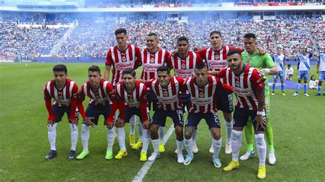 Los Jugadores De Chivas Que Deben Convencer A Veljko Paunovic Para