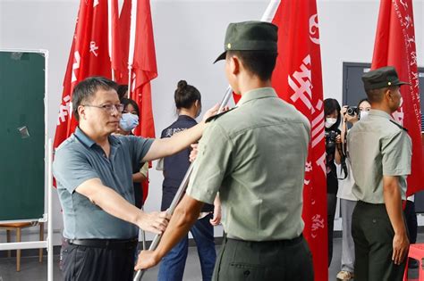 迷彩点燃梦想 军训淬炼志向——学校长沙基地举行军训动员大会 湖南工艺美术职业学院科教园服务与实训中心