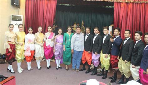 សិល្បករ សិល្បការិនី ជាច្រើន ចូលរួម កម្មវិធី គុណគ្រូ ល្ខោនខោល លើកទី ២ និង ខួប ១០០ឆ្នាំ នៃ ការ