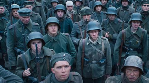 All Quiet On The Western Front Review This World War I Drama Is Stark