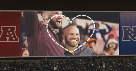 Nfls Pro Bowl Kiss Cam Psa Proves Love Comes In All Different Forms