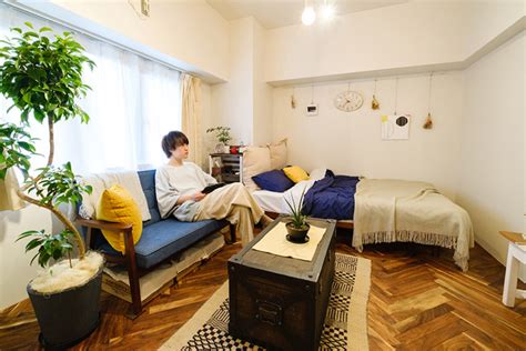 写真 8枚目 1人暮らしの狭い部屋 おうち時間を快適に！真似したくなるレイアウトアイデア特集 Locari（ロカリ）